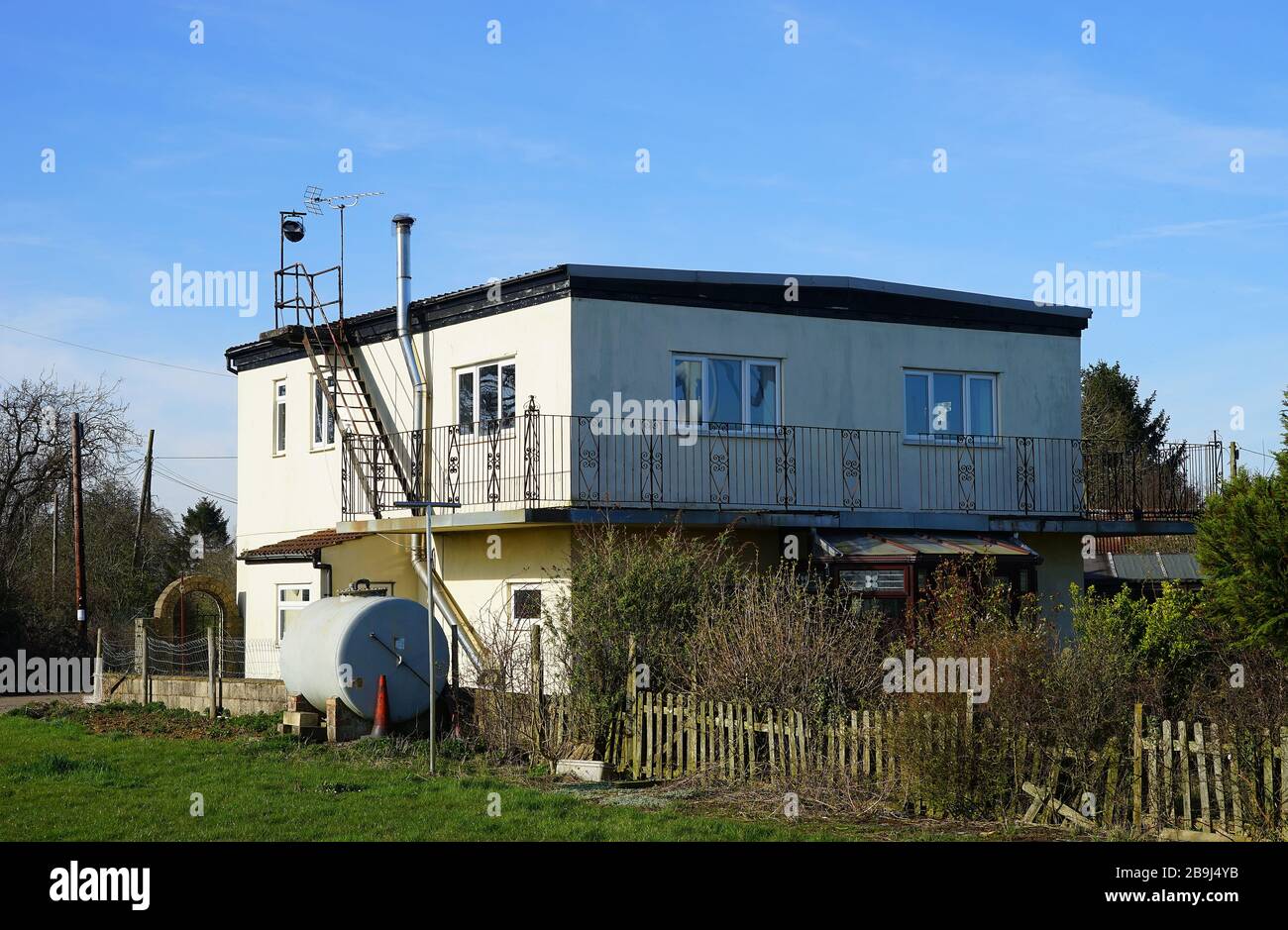 RAF Podington's Second World War control tower converted into a home ...