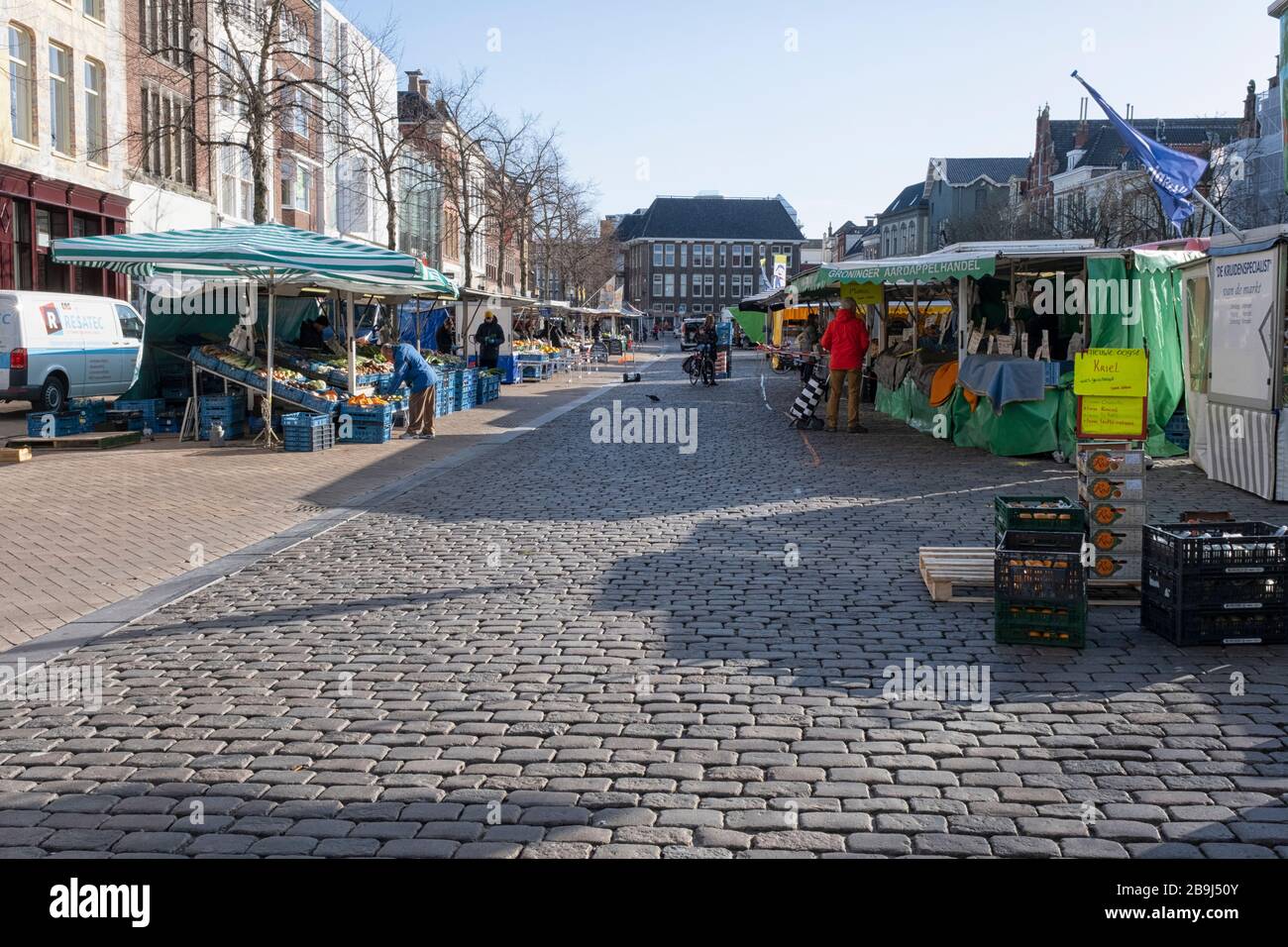 People shopping groningen hi-res stock photography and images - Alamy