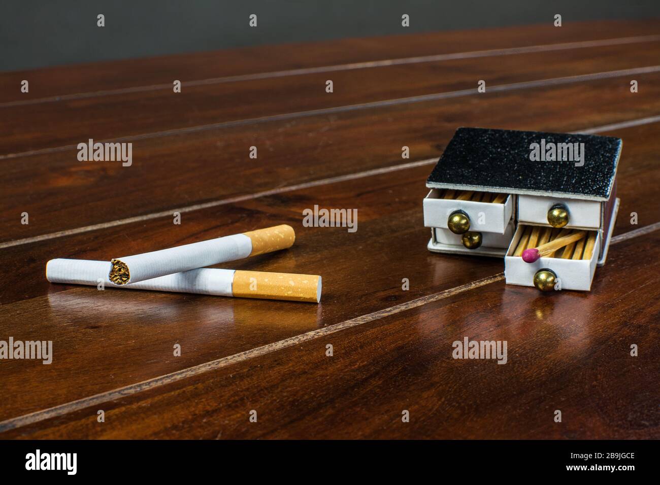 Cigarettes and health care hi-res stock photography and images - Alamy