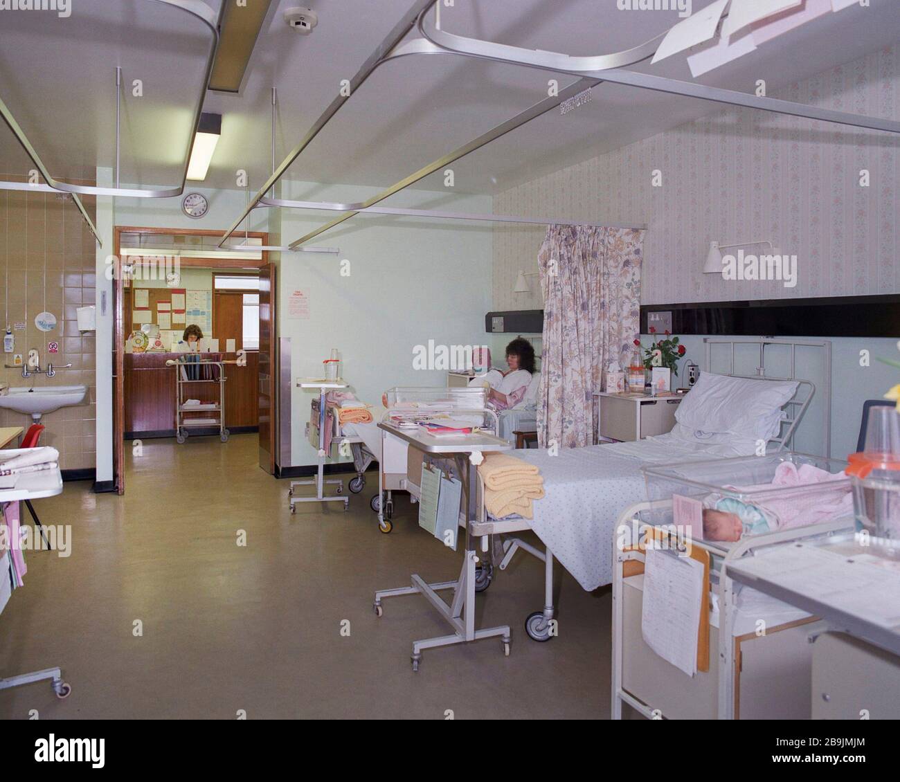 Hospital ward beds england hi-res stock photography and images - Alamy