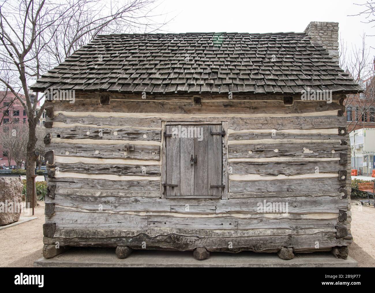 a restored cedar cabin on founders plaza dallas texas Stock Photo - Alamy