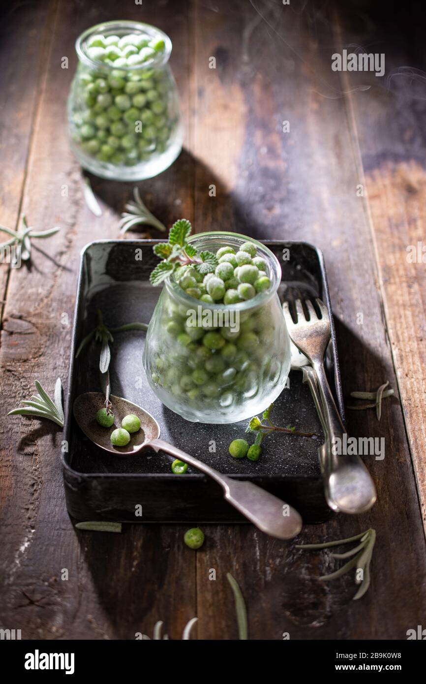 Green snack bar hi-res stock photography and images - Alamy