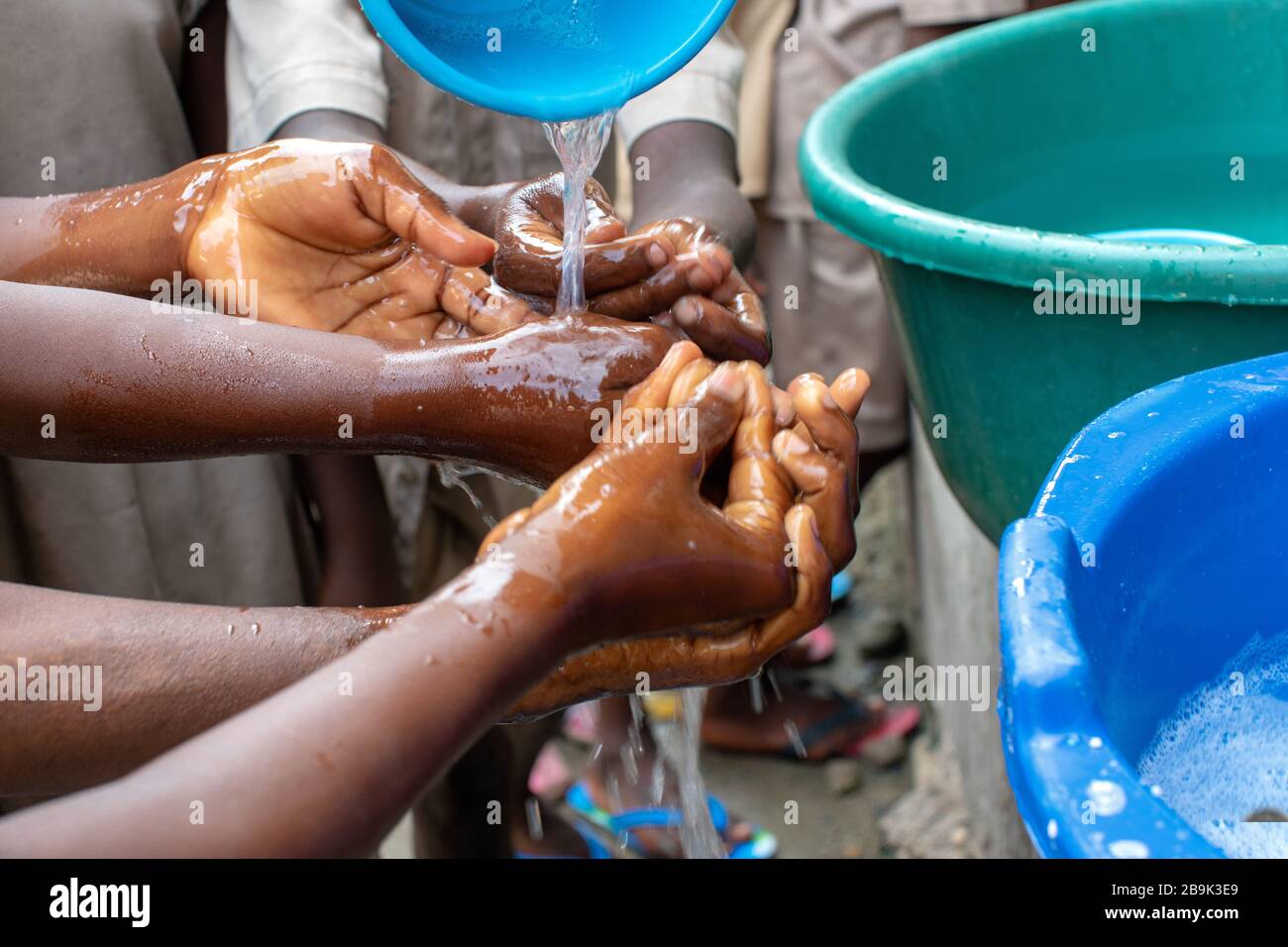 Hand washing in Africa Stock Photo - Alamy