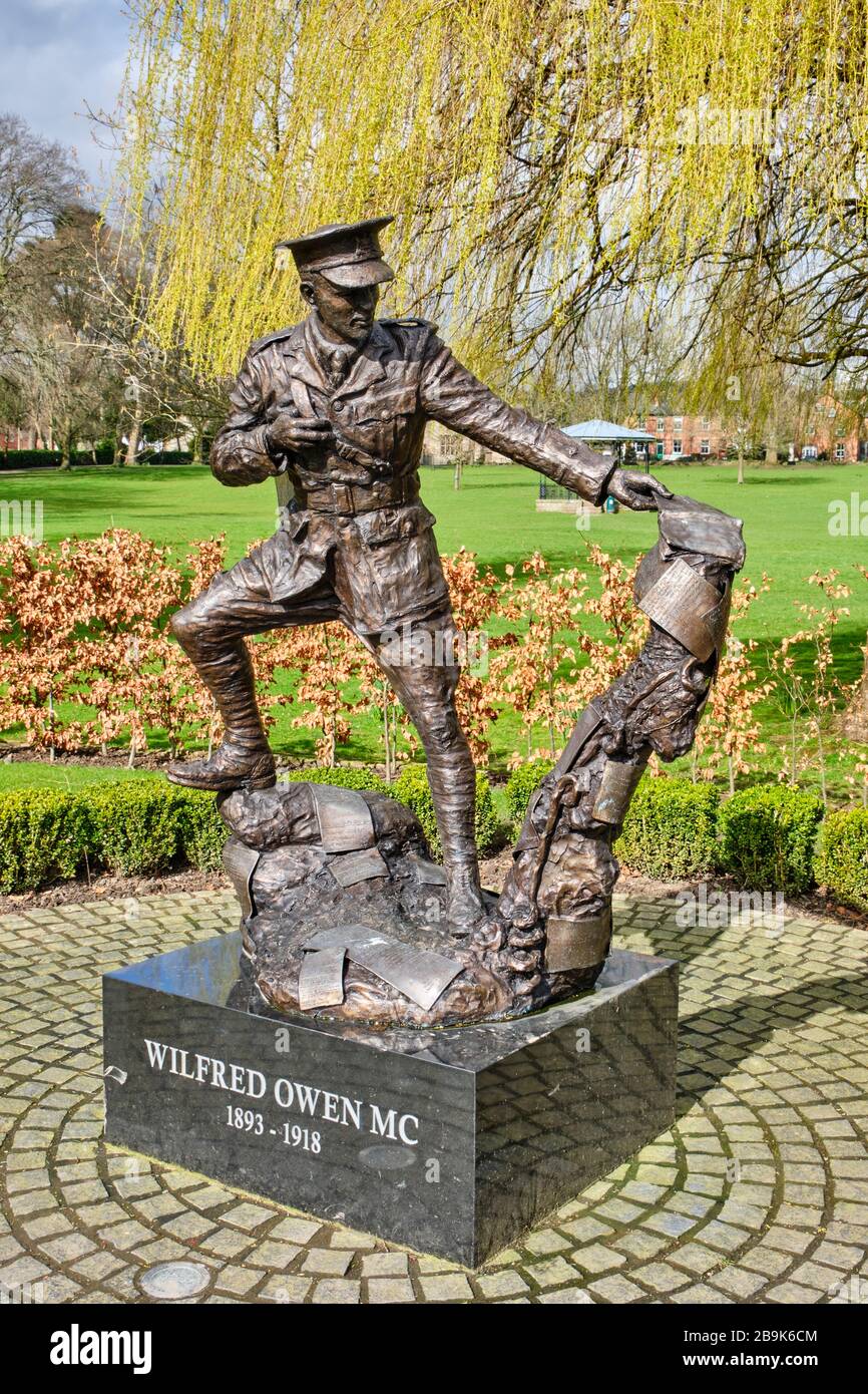 Wilfred owen war poet hi-res stock photography and images - Alamy