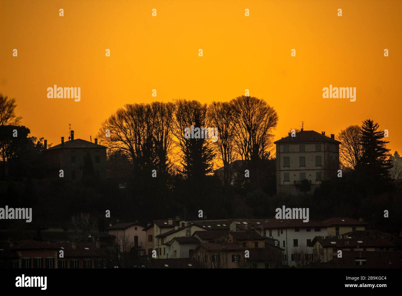 Dusky sunset sky Stock Photo - Alamy