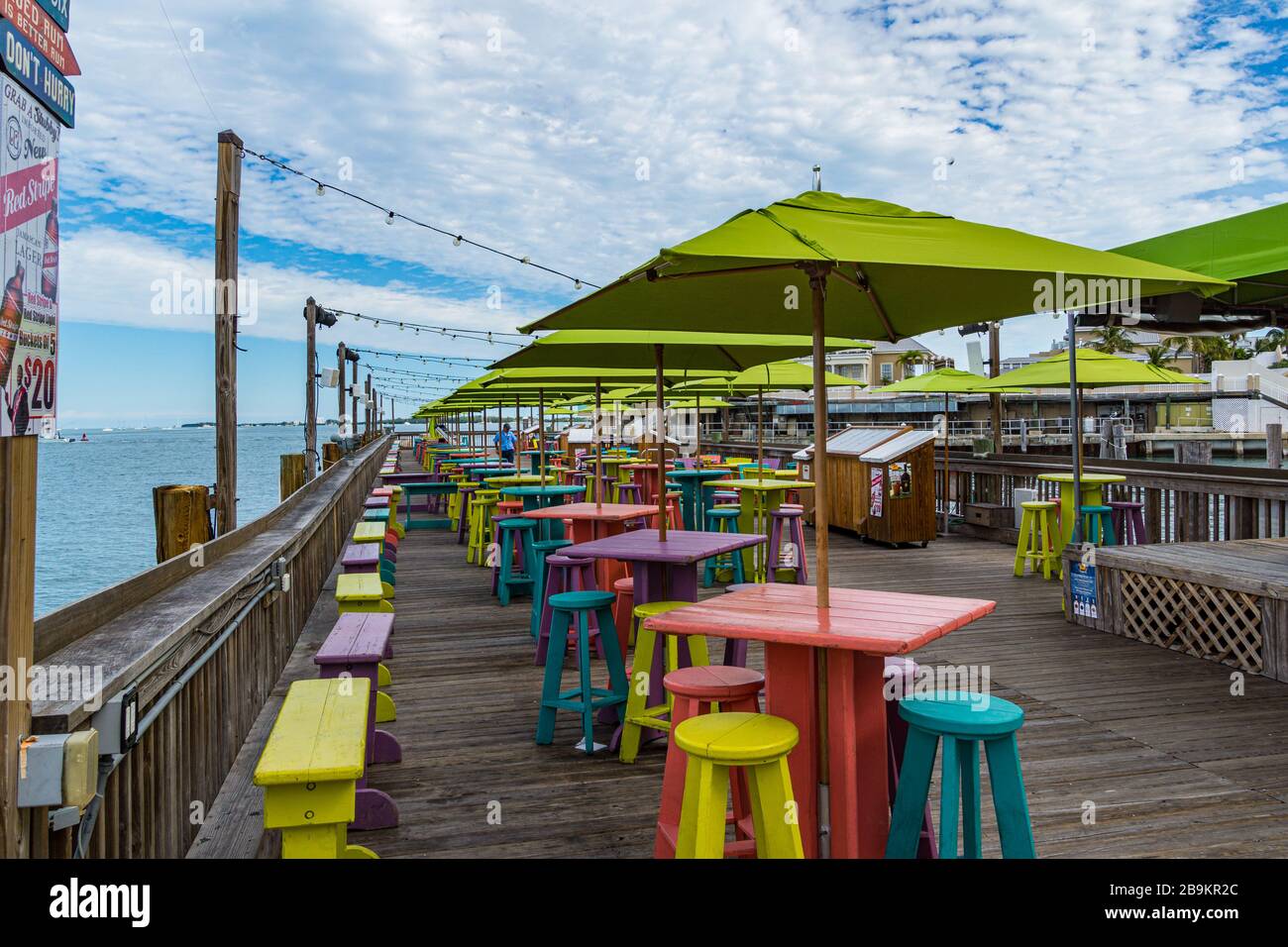 Purple ocean restaurant hi-res stock photography and images - Alamy
