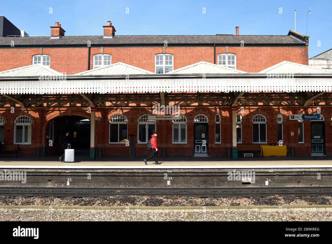 Empty streets hi-res stock photography and images - Alamy