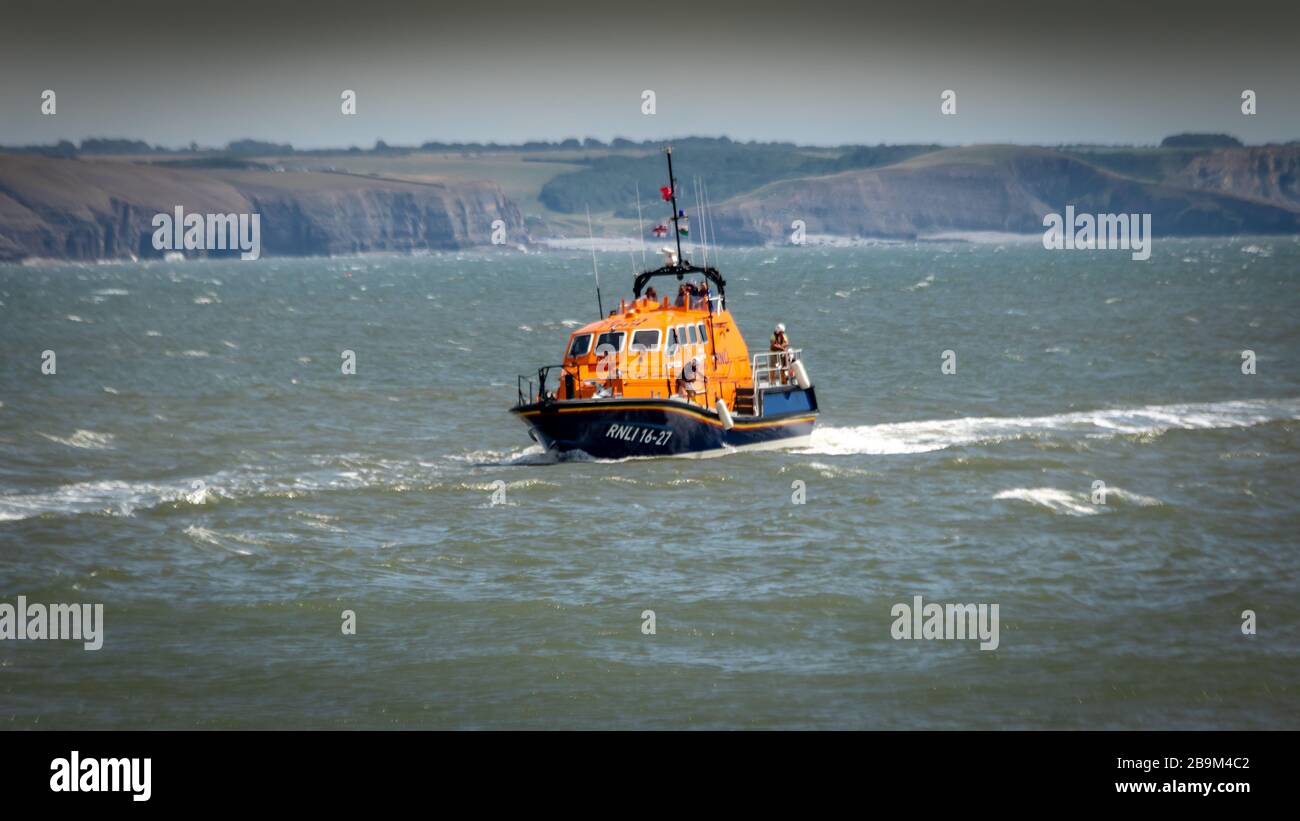 Rnli mumbles lifeboat station hi-res stock photography and images - Alamy