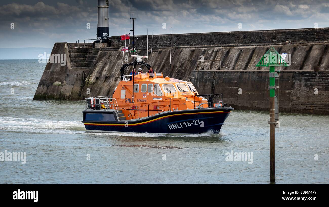 Rnli mumbles lifeboat station hi-res stock photography and images - Alamy
