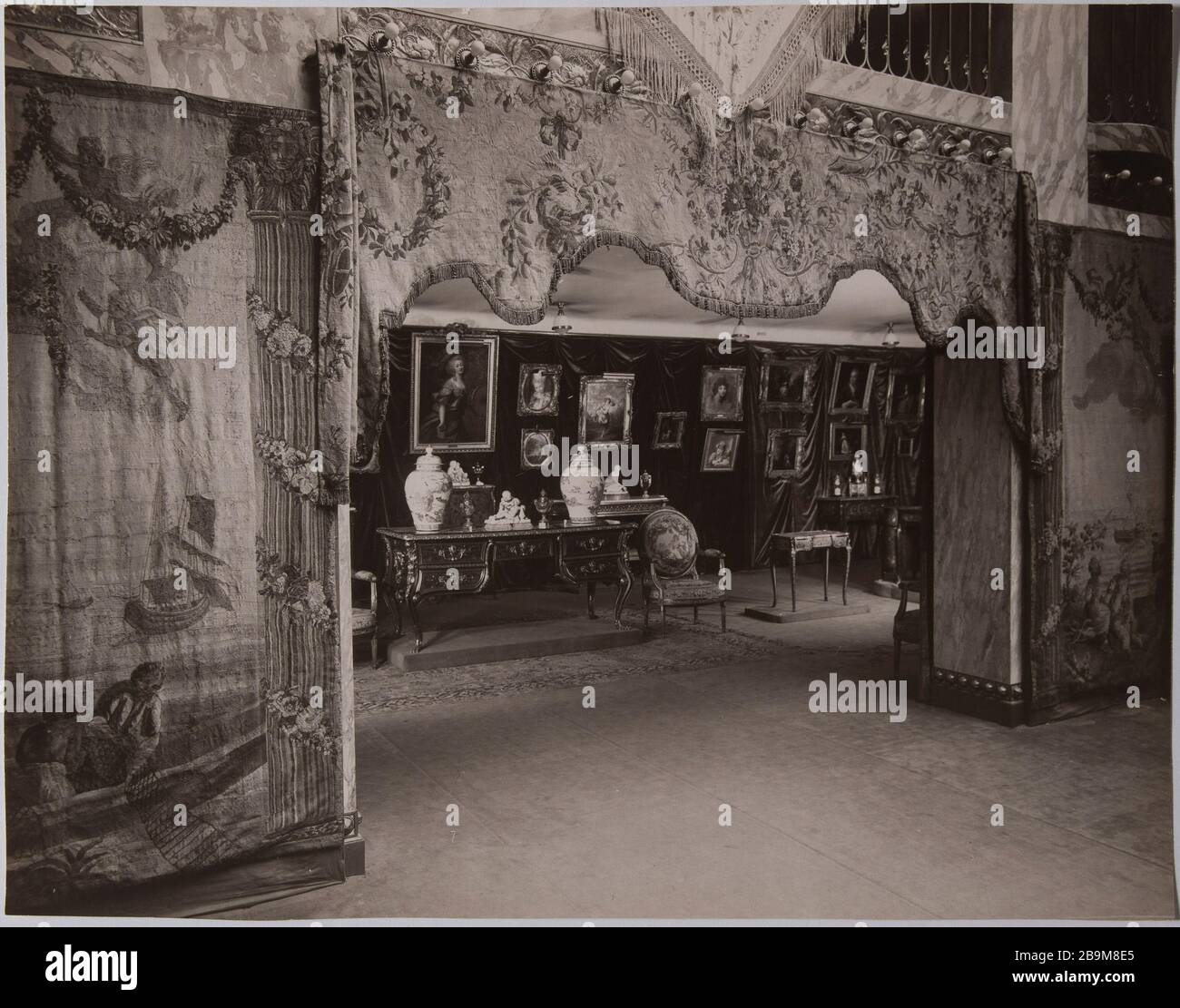 Exposure to the Samaritan luxury October 1927 Exposition à la ...