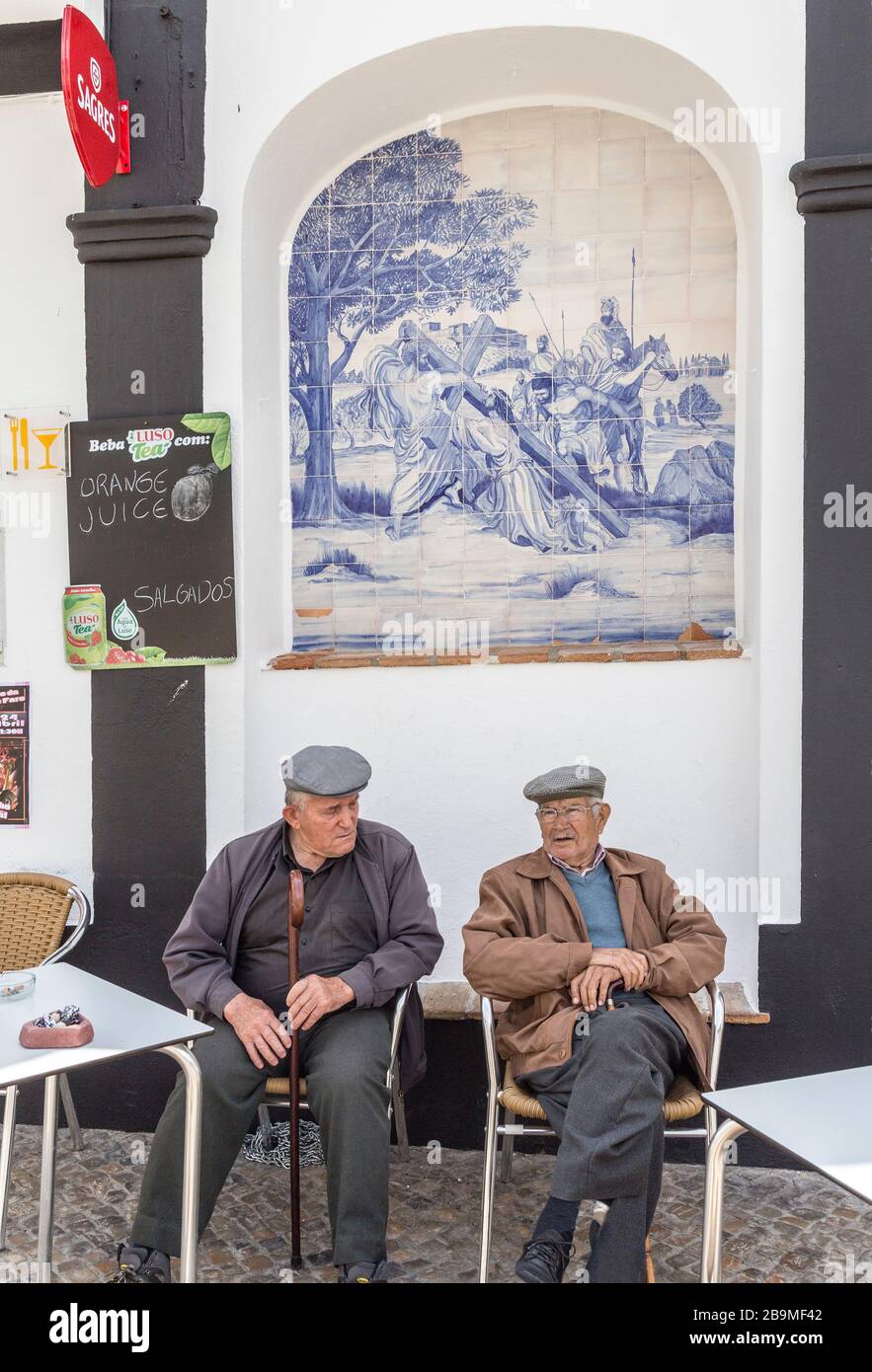 Two old men sitting talking hi-res stock photography and images - Alamy
