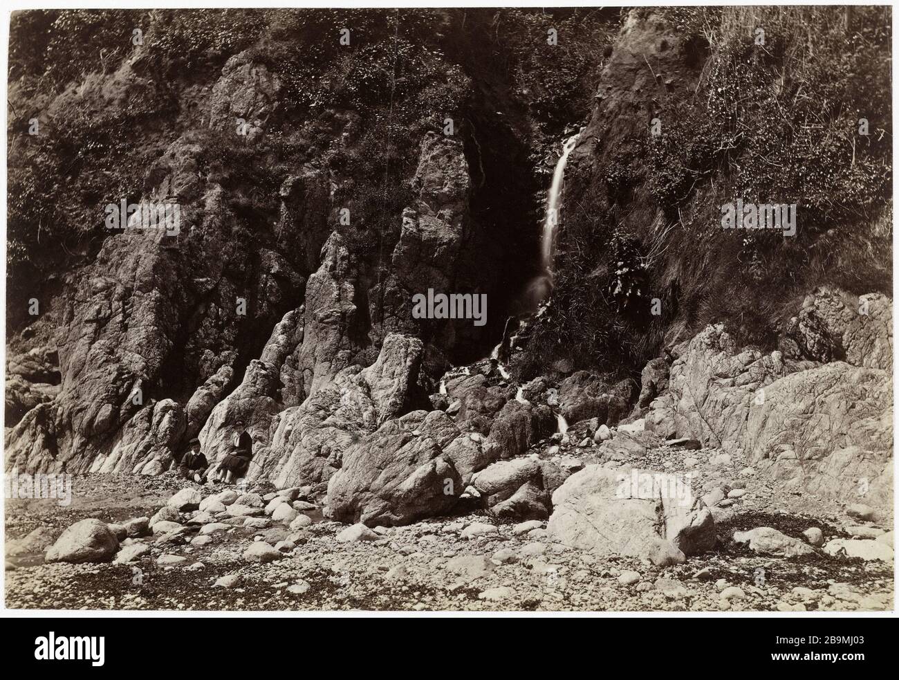 Guernsey, Moulin Huet Bay Rocks at Rochers à Moulin Huet bay. Guernesey ...