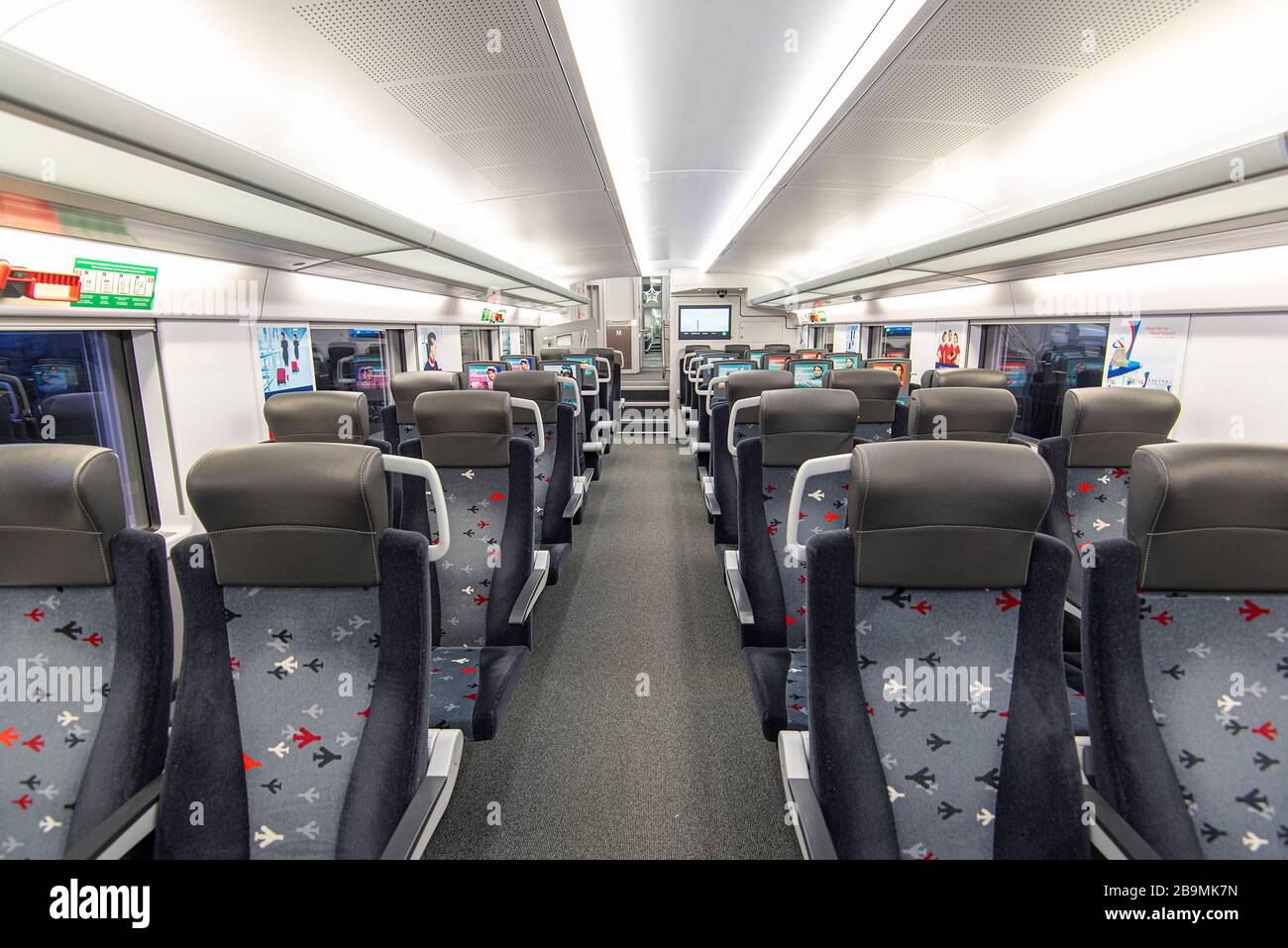 Russian train interior hi-res stock photography and images - Alamy