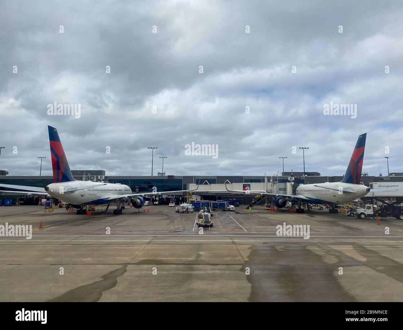 Atlanta, GA/USA-3/21/20: Airplanes parked at the Delta Airlines ...