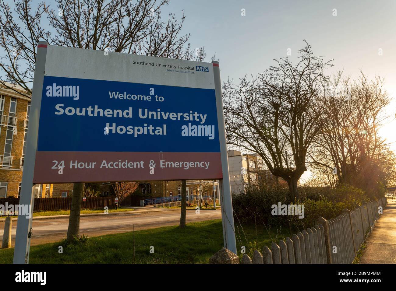 Southend University Hospital sign, entrance Stock Photo - Alamy