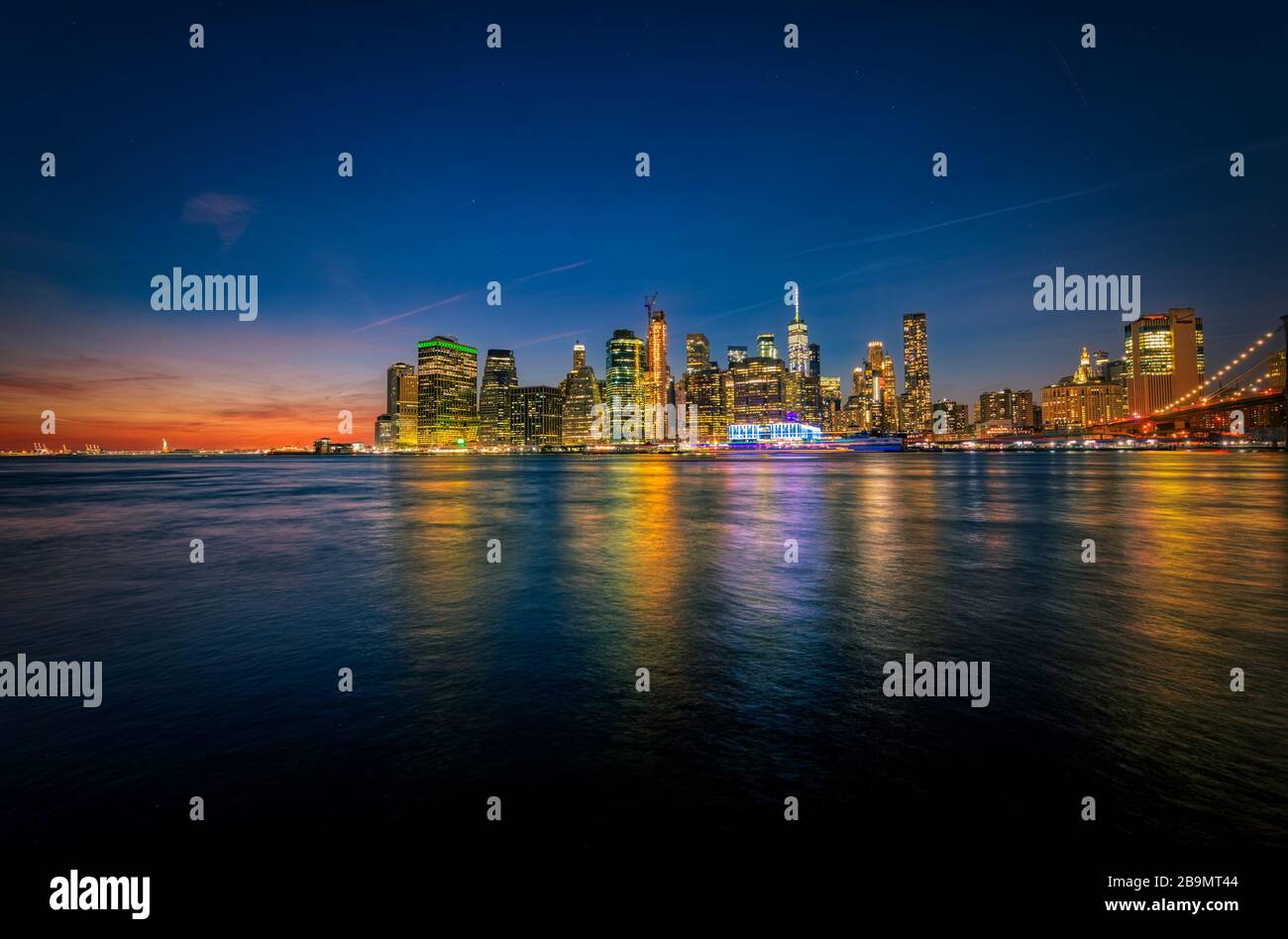 Big waves tourist boat hi-res stock photography and images - Alamy