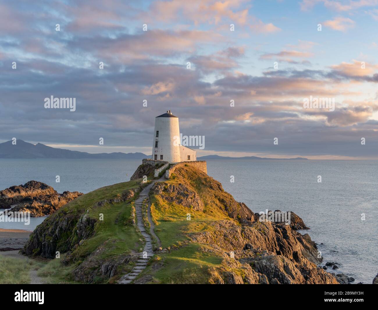 Wales twr mawr lighthouse hi-res stock photography and images - Alamy