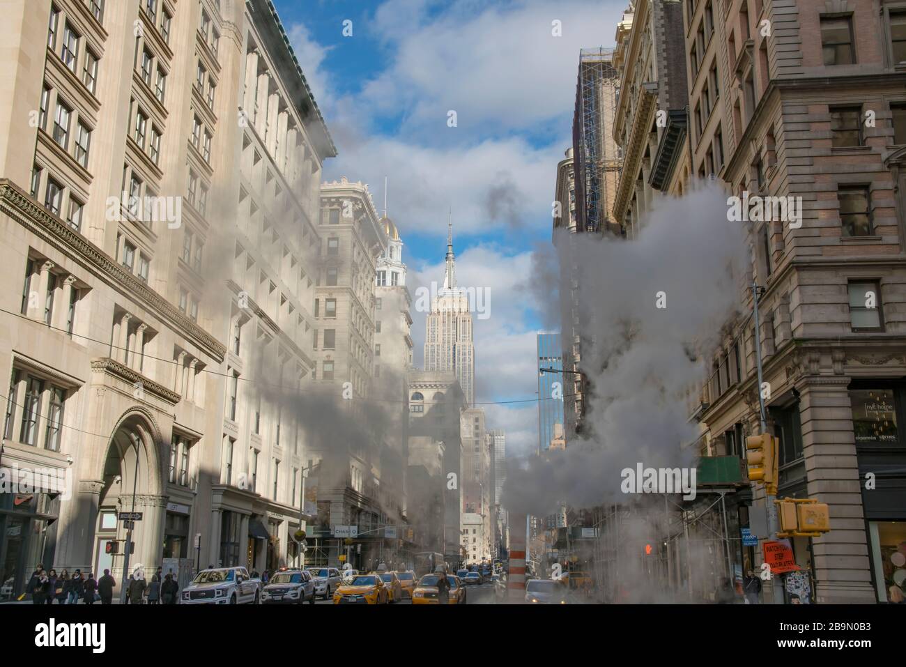 The steam rises and drifts among the Midtown Manhattan buildings in New ...