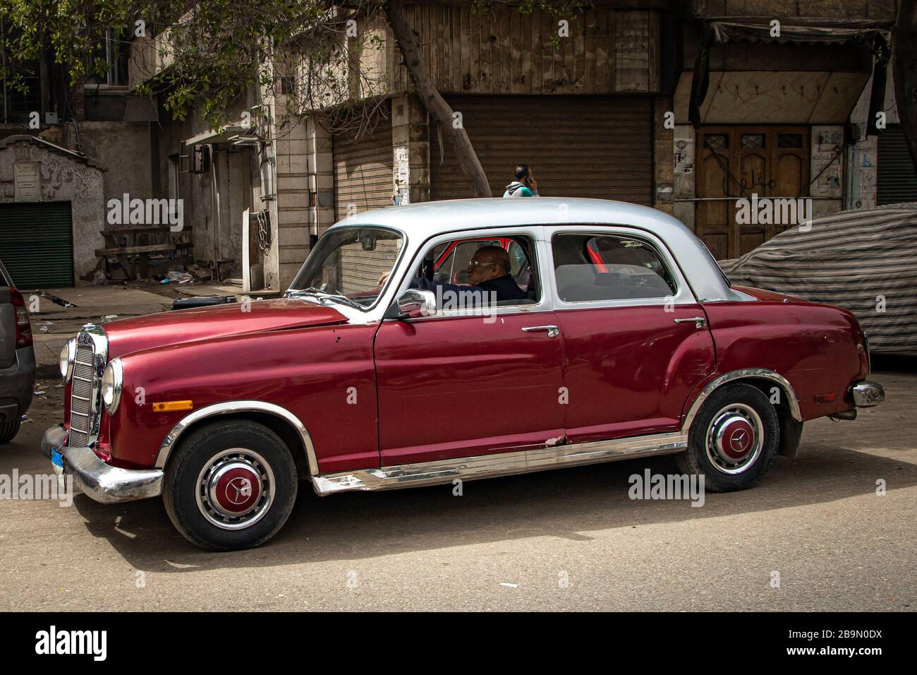 Vintage cars, Egyptian streets Stock Photo - Alamy