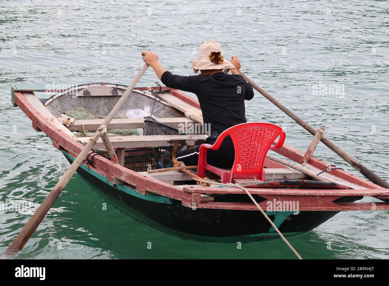 Towing a small boat hi-res stock photography and images - Alamy