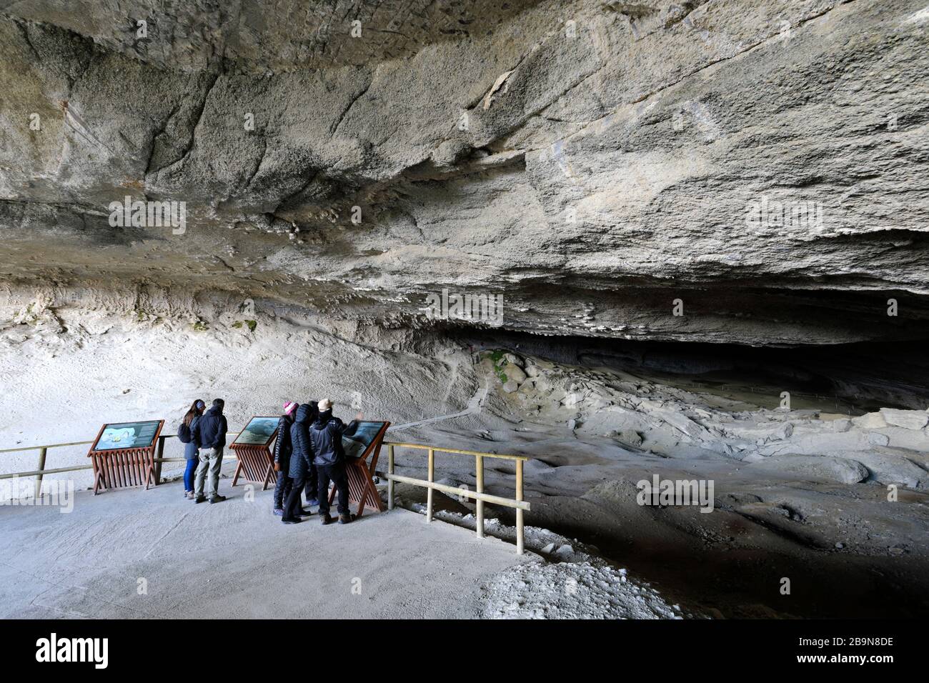 People inside the Mylodon Cave (Cueva del Milodon Natural Monument ...