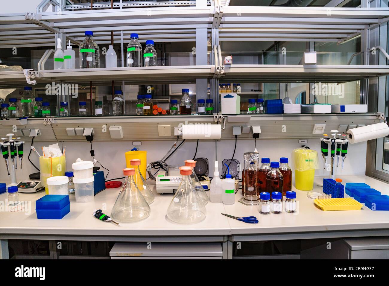 Medical sample tubes flasks container hi-res stock photography and ...