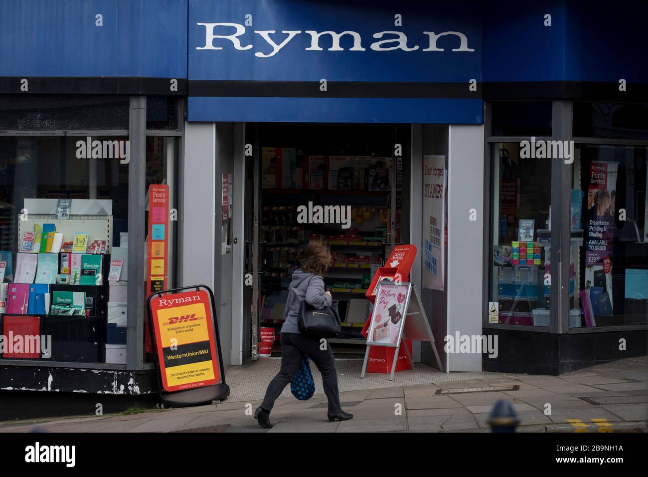Stationary store hi-res stock photography and images - Alamy