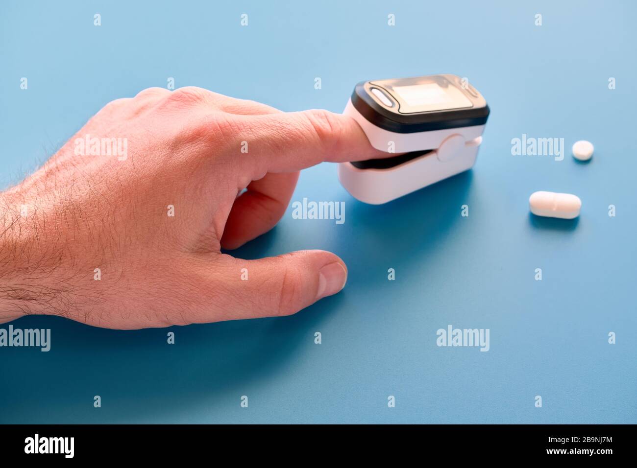 Oxygen saturation probe hi-res stock photography and images - Alamy