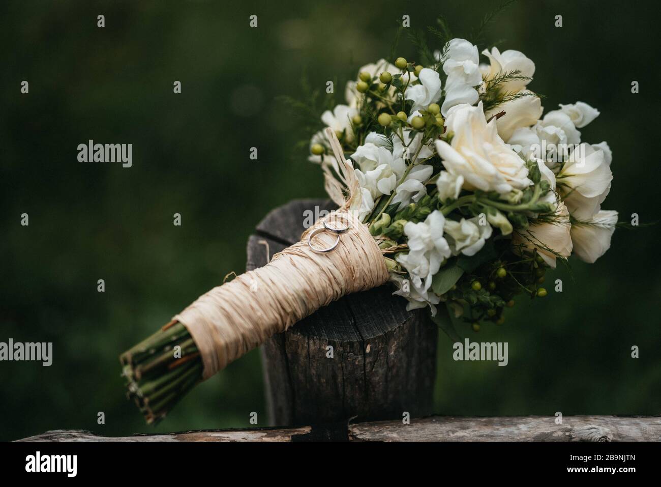Beautiful bridal bouquet of flowers for the bride Stock Photo - Alamy