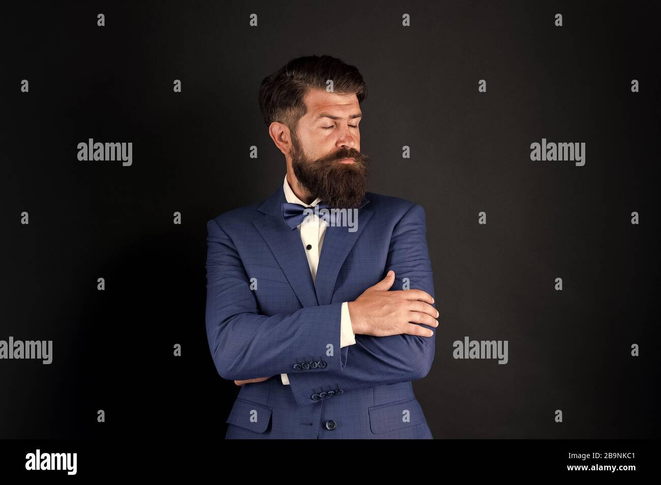 Well groomed man beard in suit. Male fashion and aesthetic. Classic ...