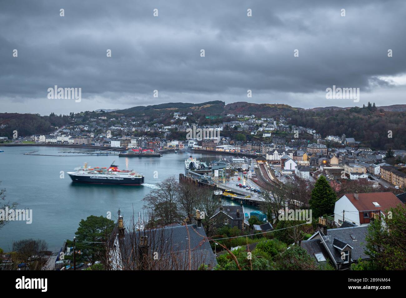Oban ferry terminal building hi-res stock photography and images - Alamy