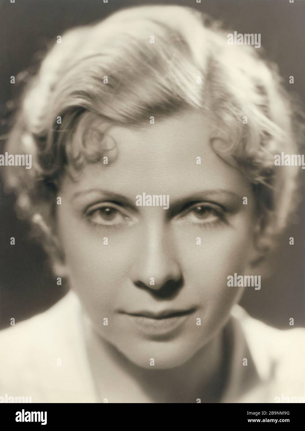 Catalina Barcena (1888-1978), Spanish Theater and Film Actress, Head ... Catalina Barcena (1888-1978), Spanish Theater and Film Actress, Head ...