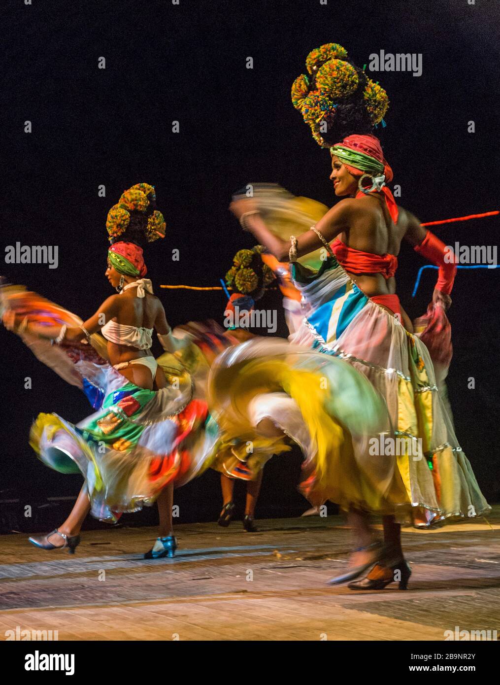 Show at the Tropicana in Santiago de Cuba. Cuba Stock Photo - Alamy