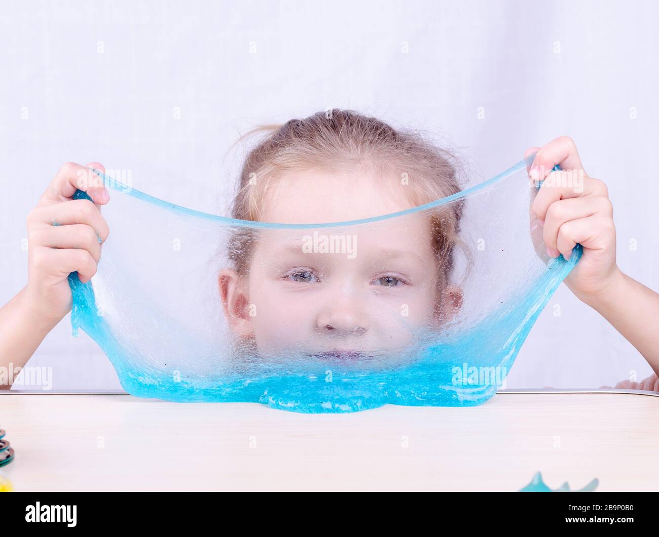 Play with a kid while staying at home quarantine, make slime by ...