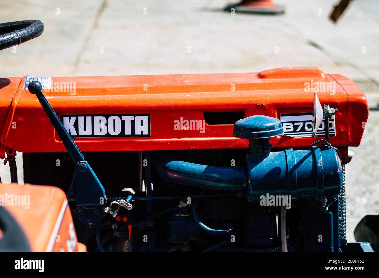 Kubota red tractor hi-res stock photography and images - Alamy