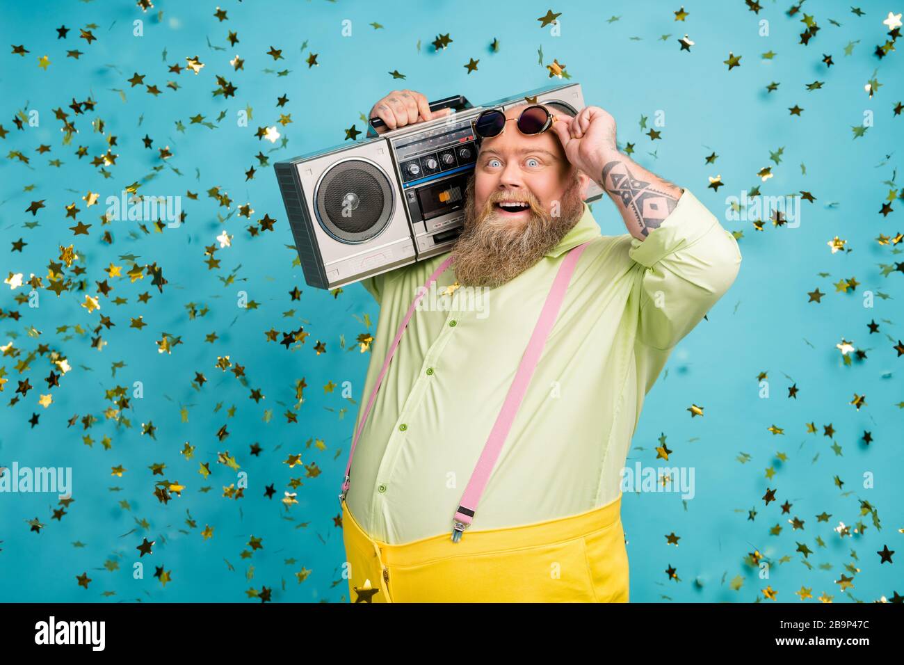 Carrying boombox hi-res stock photography and images - Alamy