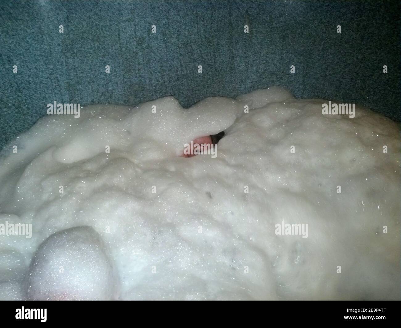 Body covered with bubbles hi-res stock photography and images - Alamy