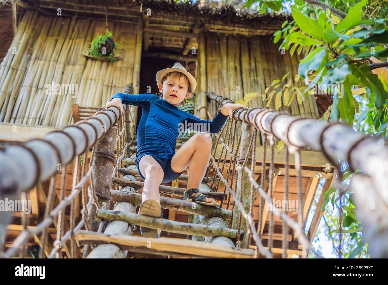 Treehouse children boy hi-res stock photography and images - Alamy