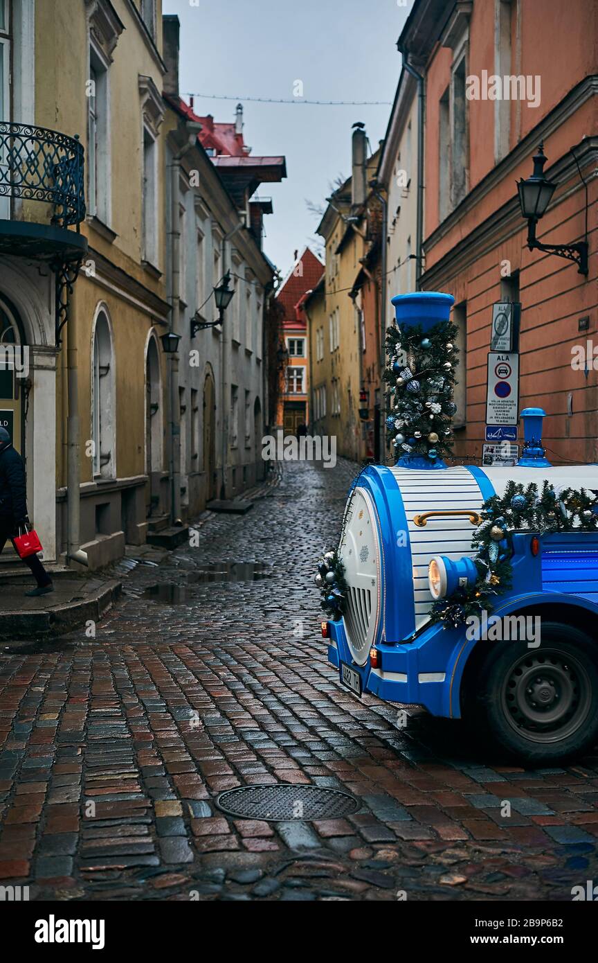 Tallinn city bus hi-res stock photography and images - Alamy