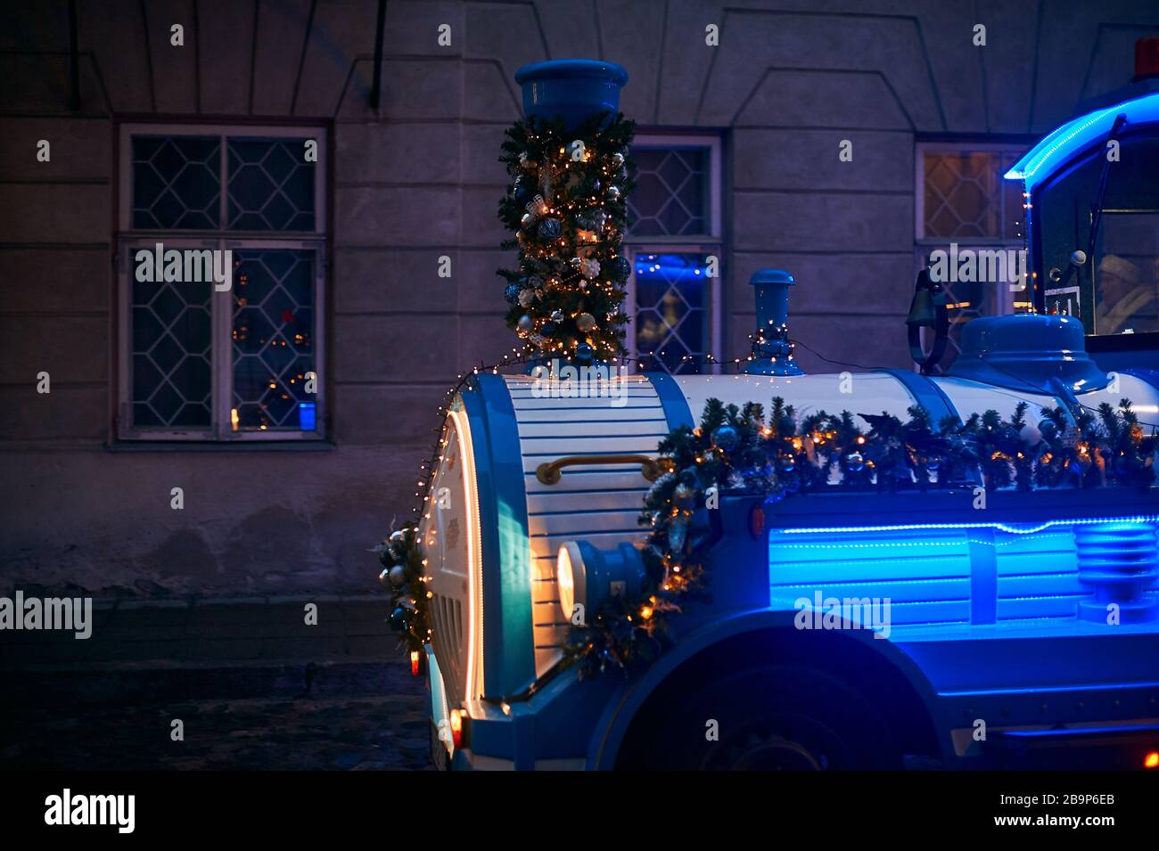 Tallinn city bus hi-res stock photography and images - Alamy