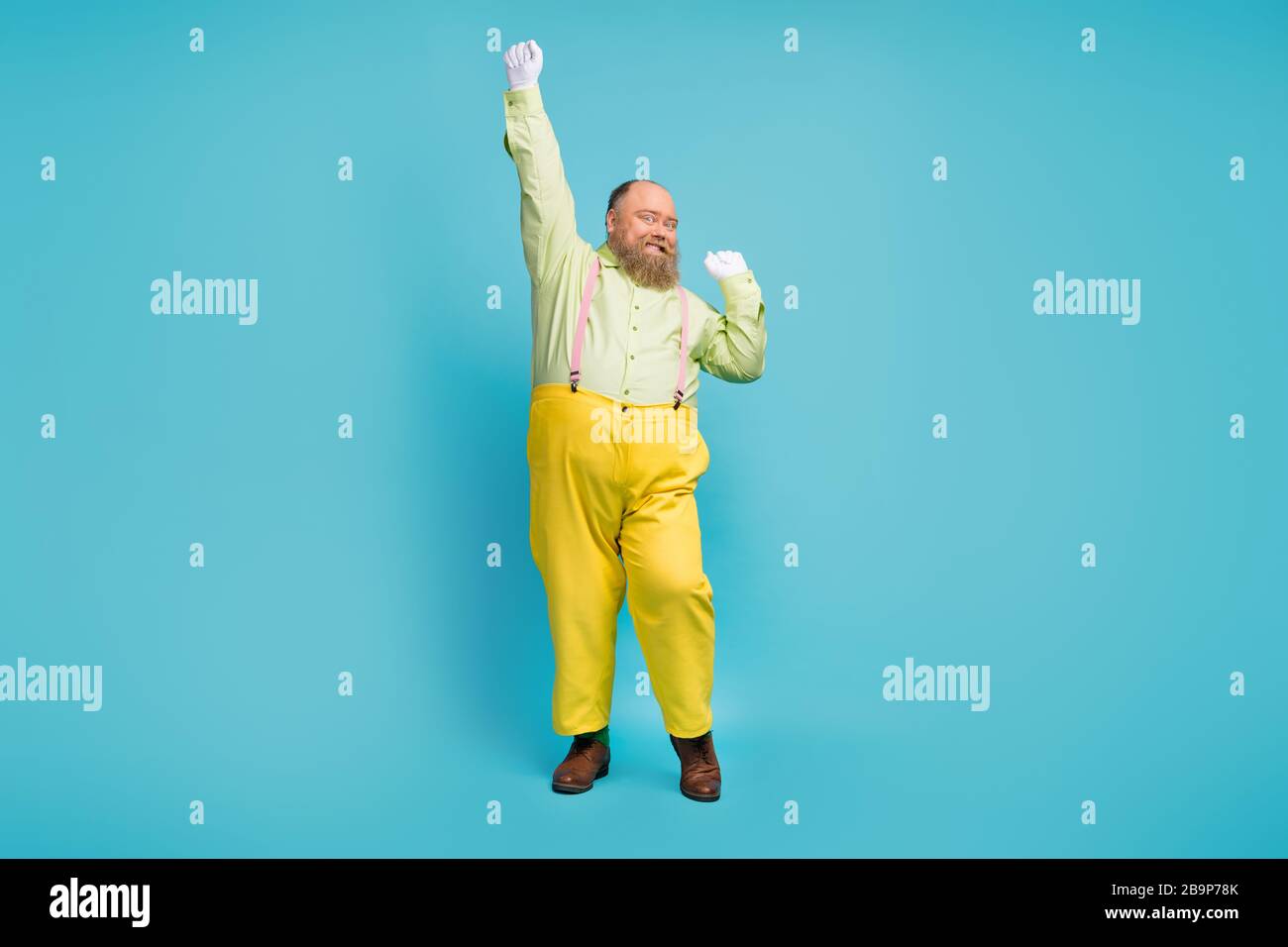 Belly dancing outfit hi-res stock photography and images - Alamy