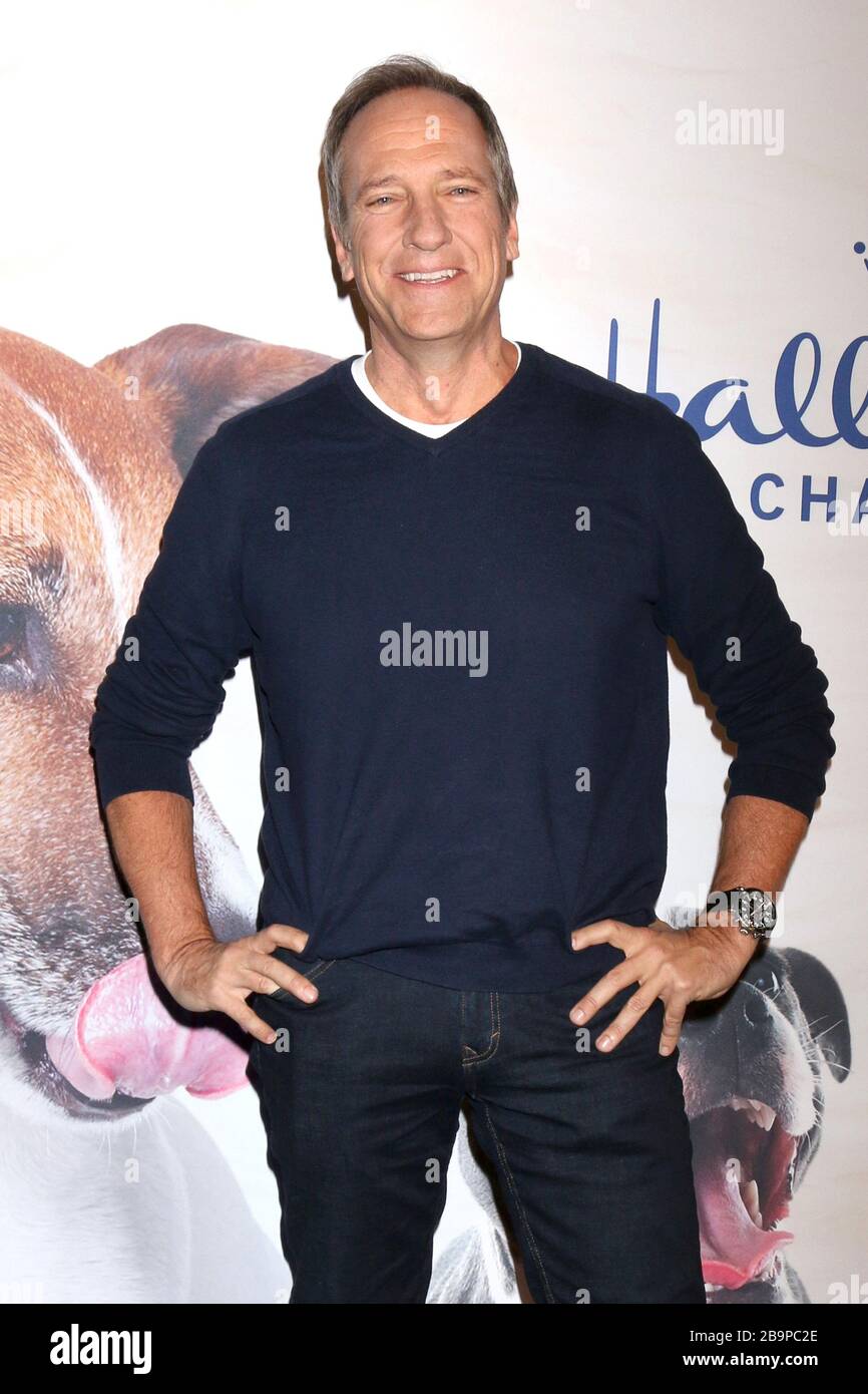 Mike rowe hi-res stock photography and images - Alamy