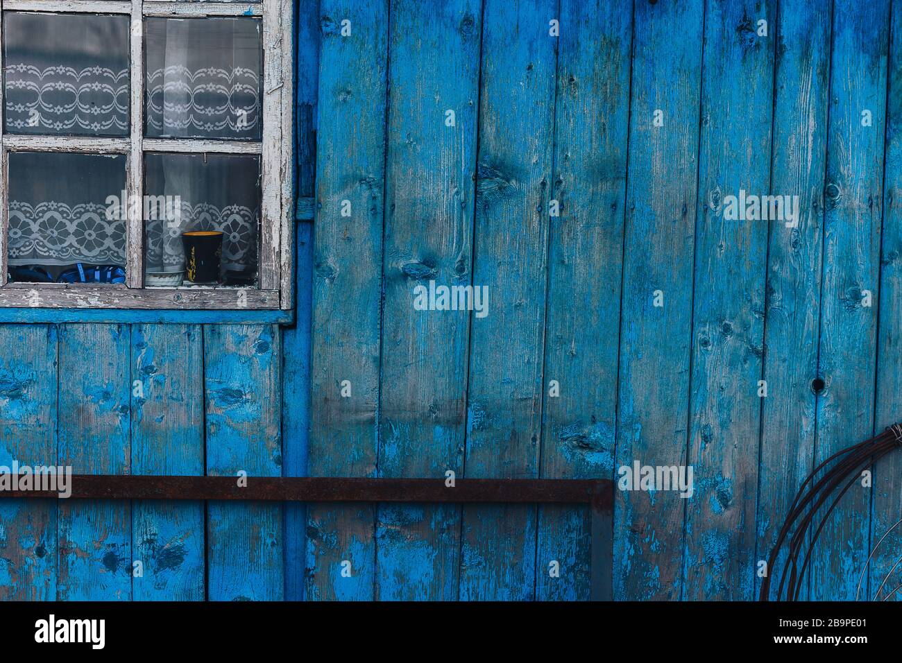 Old lady looking through window hi-res stock photography and images - Alamy