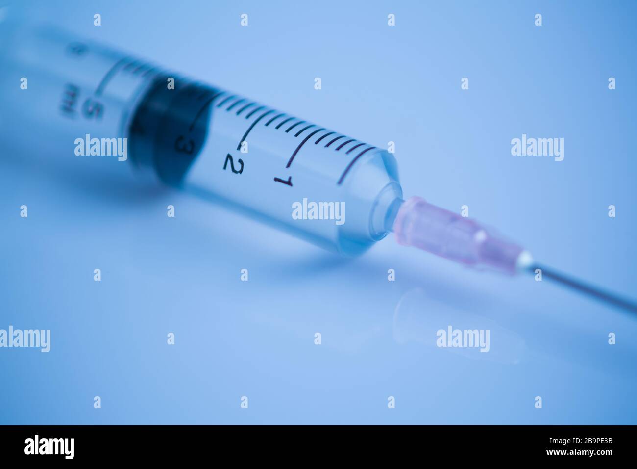 medical syringe,close up Stock Photo - Alamy