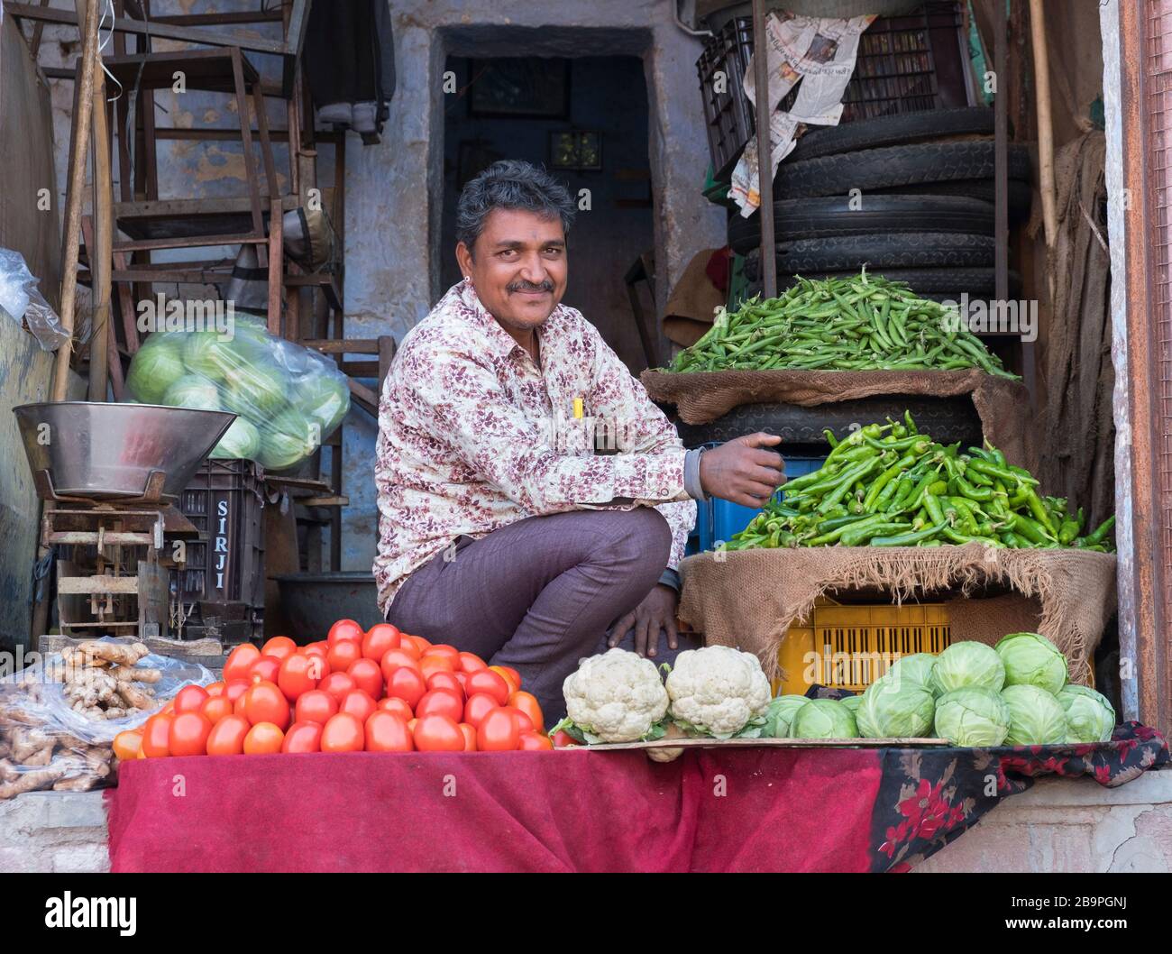 Indian market trader hi-res stock photography and images - Alamy