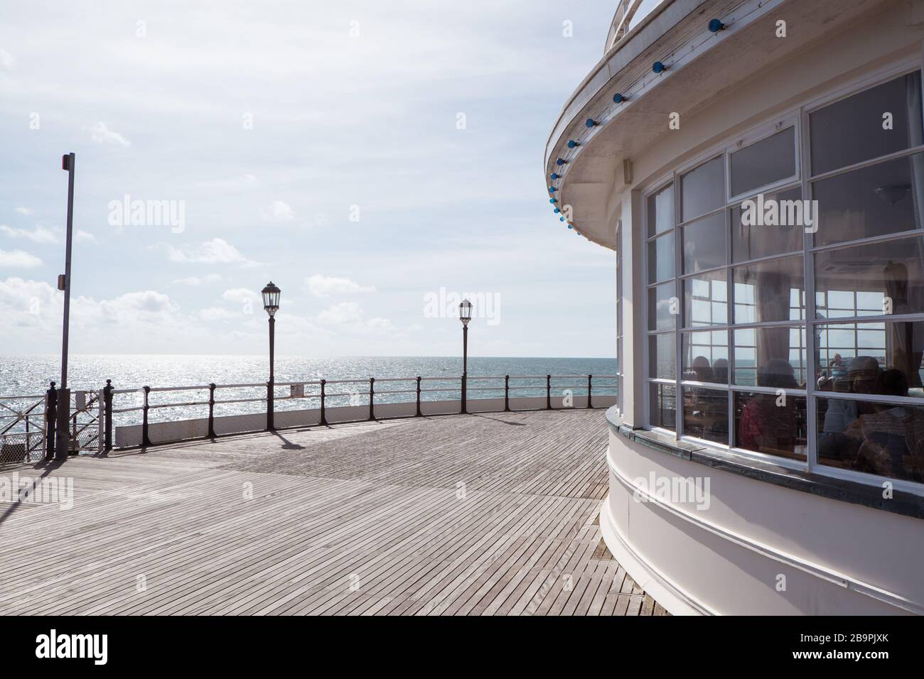 Pier pavilion worthing hi-res stock photography and images - Alamy