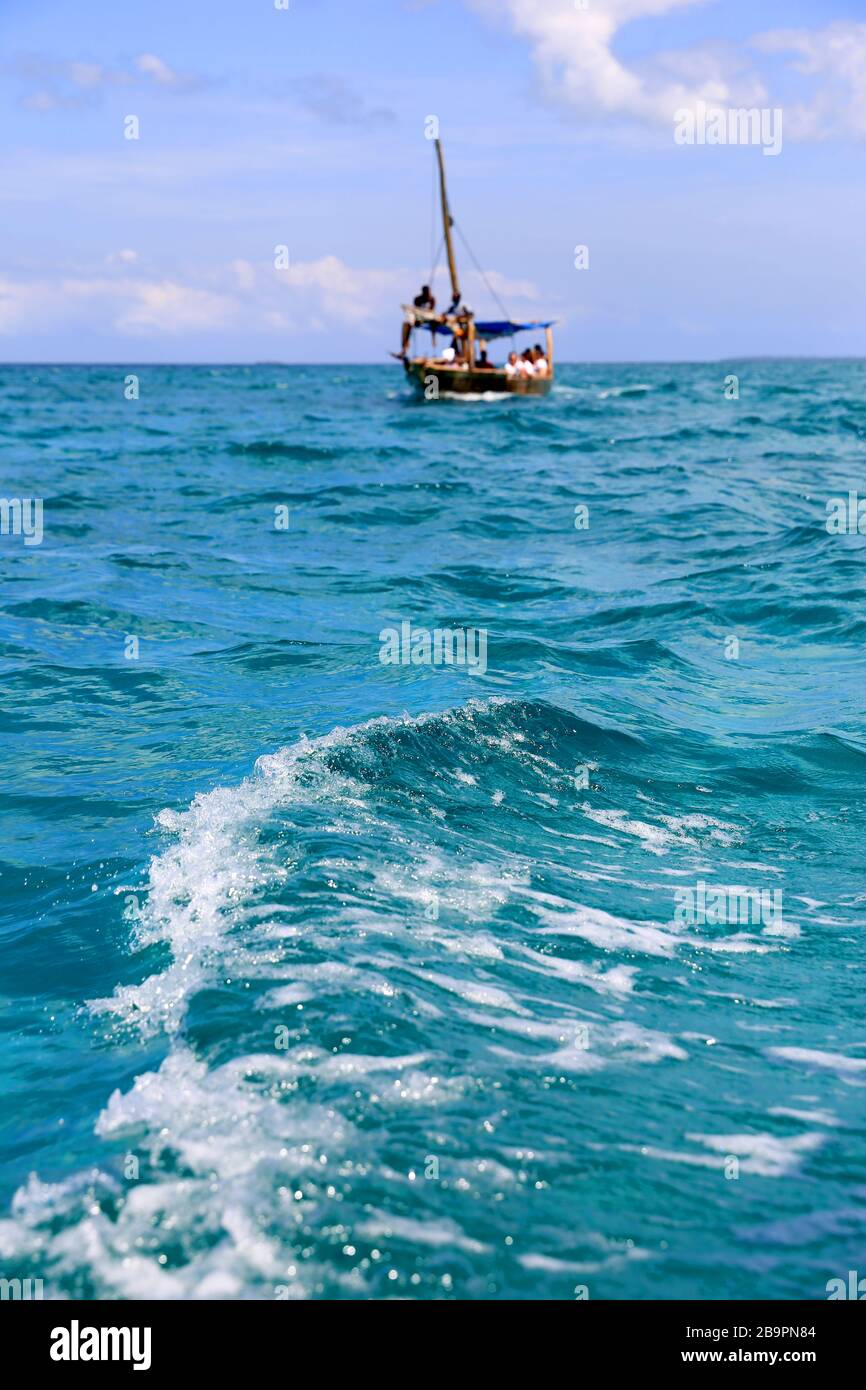 splashes on ocean water on boat background Stock Photo - Alamy