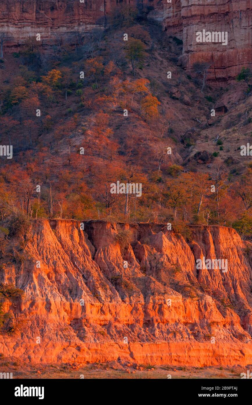 The Chilojo cliffs in Zimbabwe's Gonarezhou NationalPark Stock Photo ...