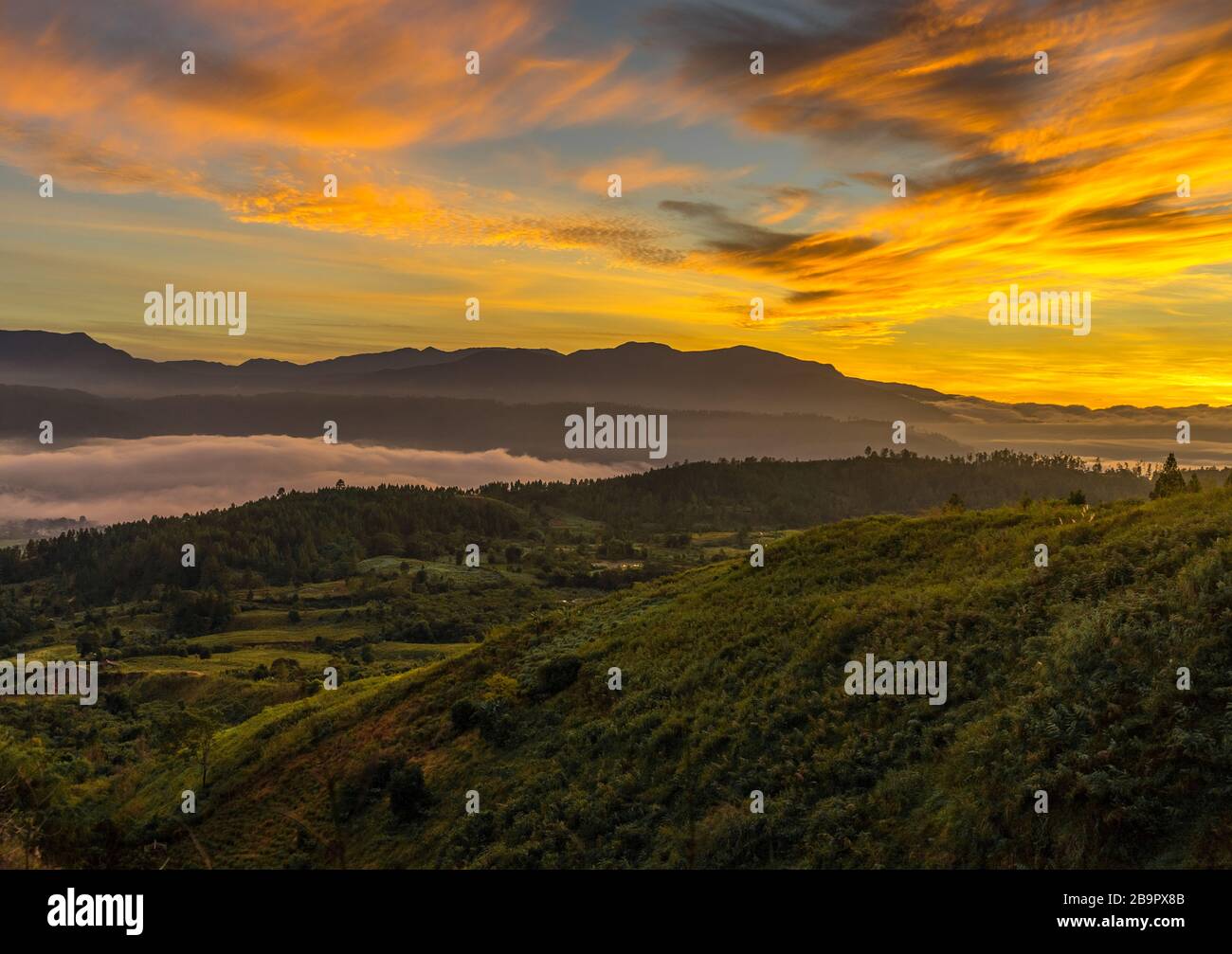 Bukit barisan mountain range hi-res stock photography and images - Alamy