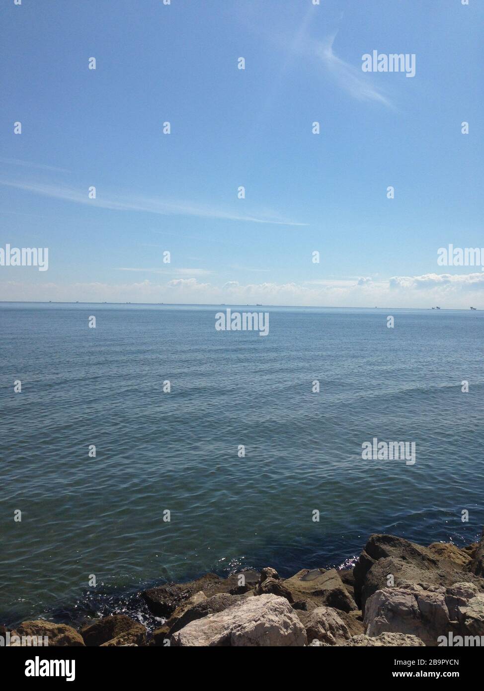 Seascape, view from the pathway on the coast Stock Photo - Alamy